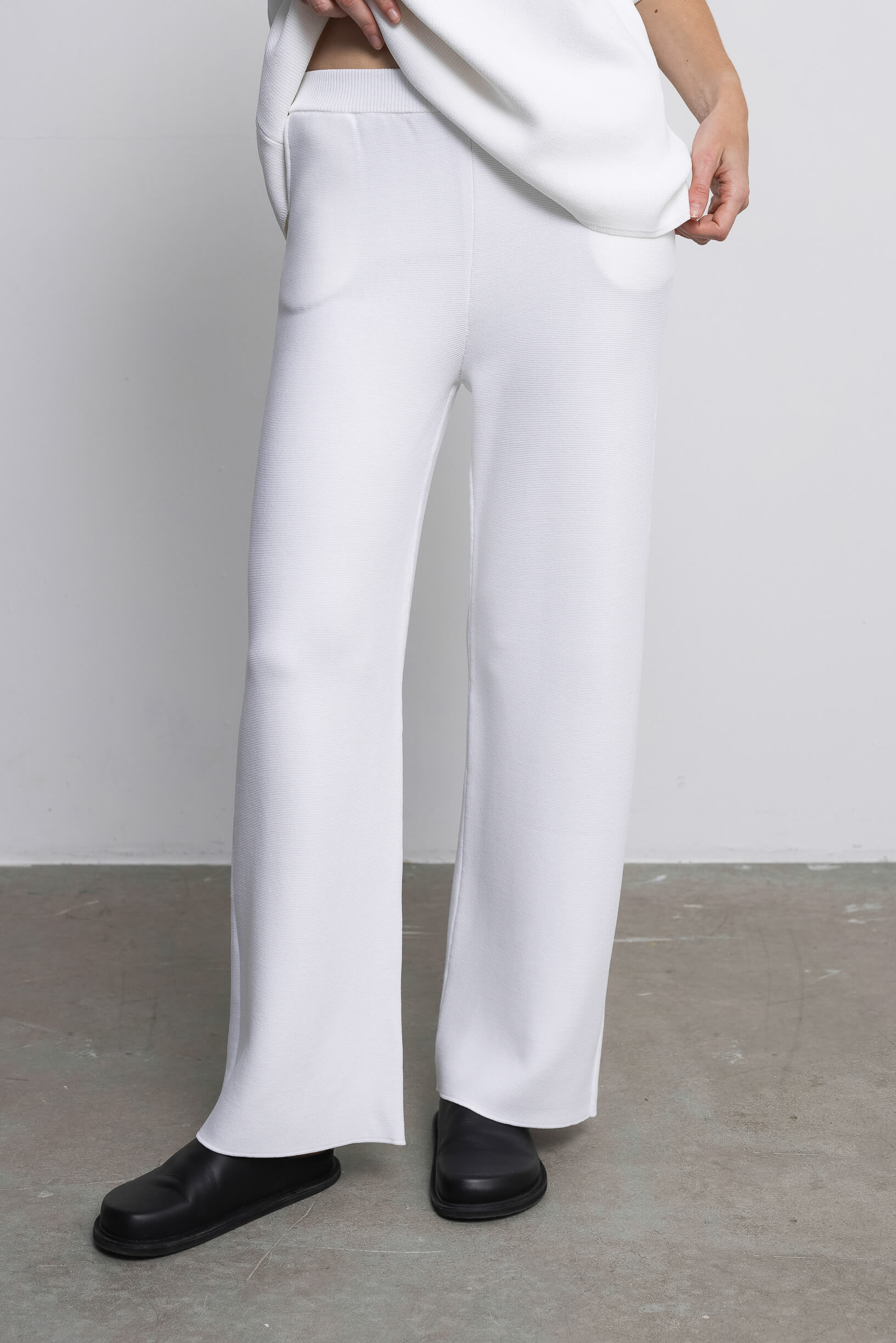 'Vanessa' white trousers